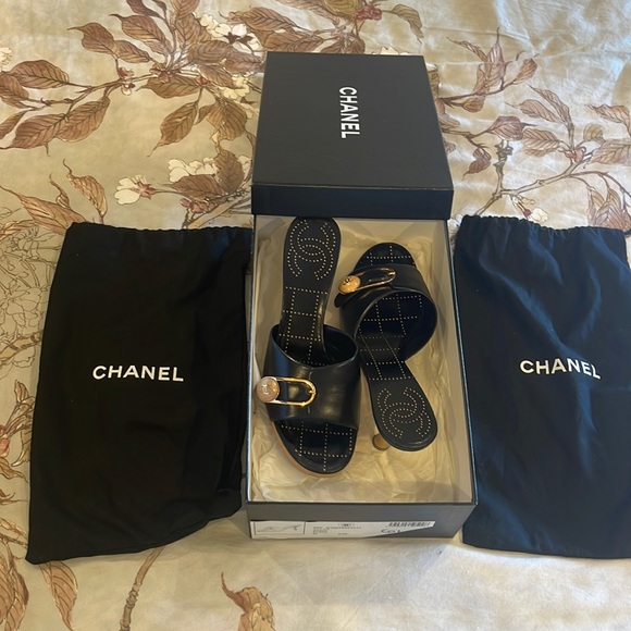 Authentic Chanel | Shoes | Chanel Shoes Original Slightly Used Fairly ...